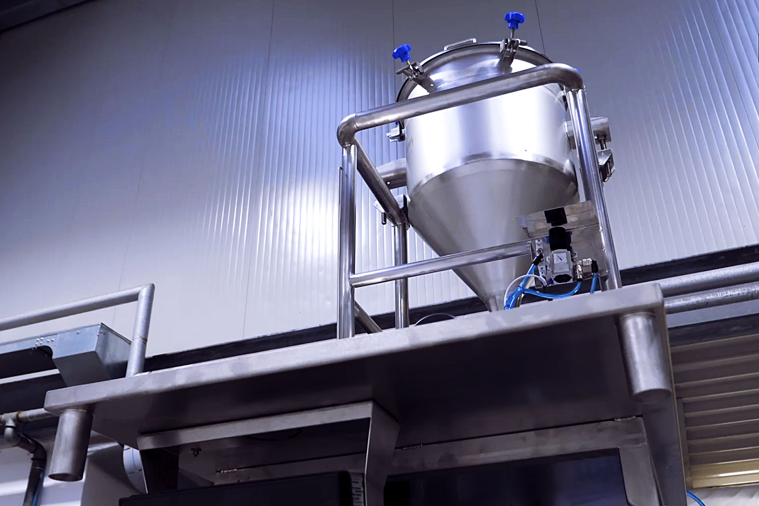 Sac à poche pronte all'uso con la nuova confezionatrice Zenith - Pfm Group